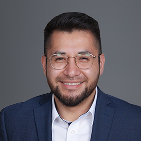 Julio Paredes | Senior Client Service Associate